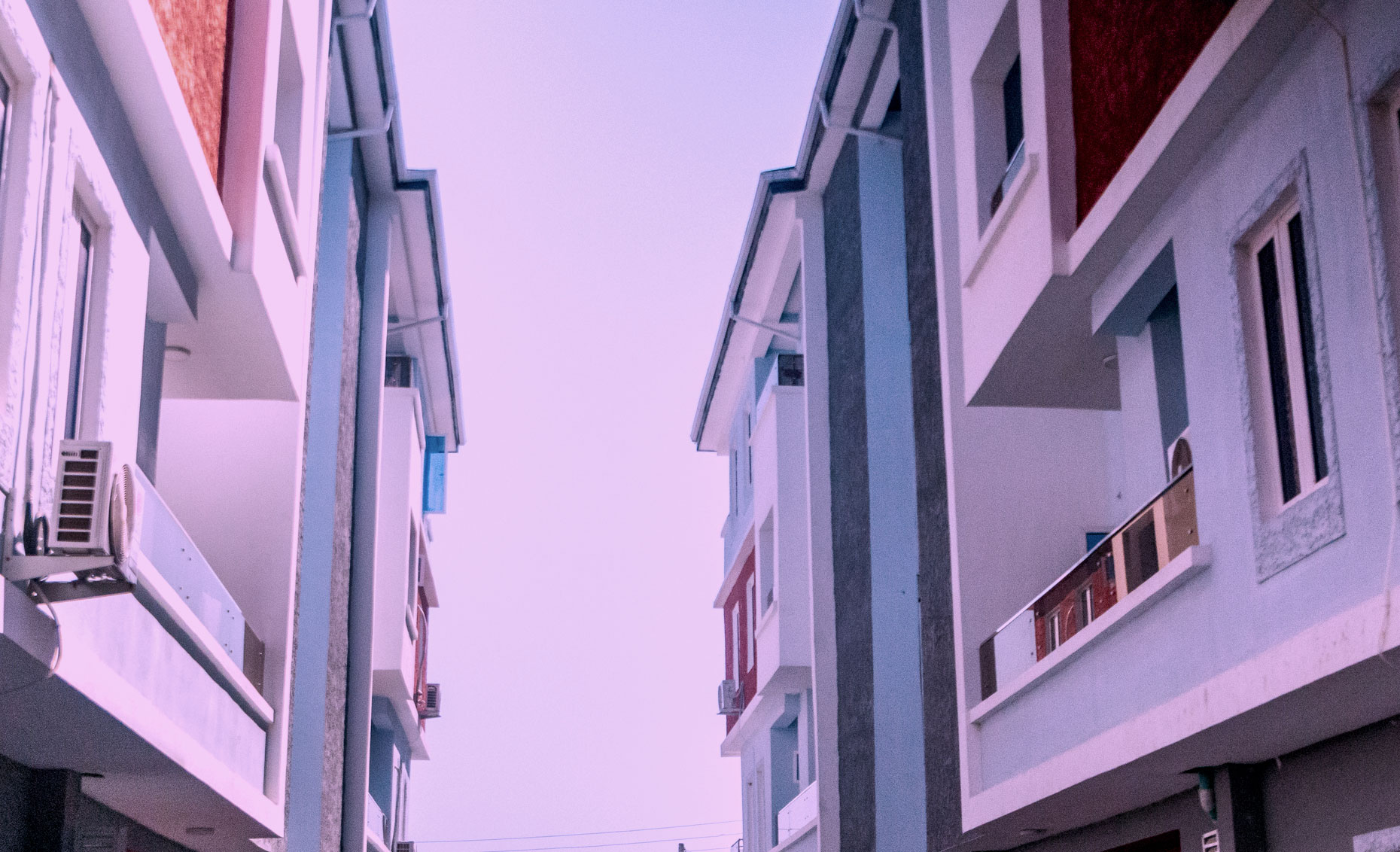 Communal Neighborhood – Mesh Pyramids
